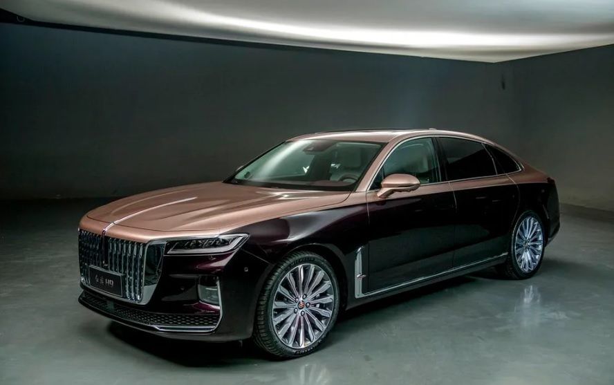 Hongqi H9 2022 limousine kiểu dáng sang trọng, công nghệ hiện đại