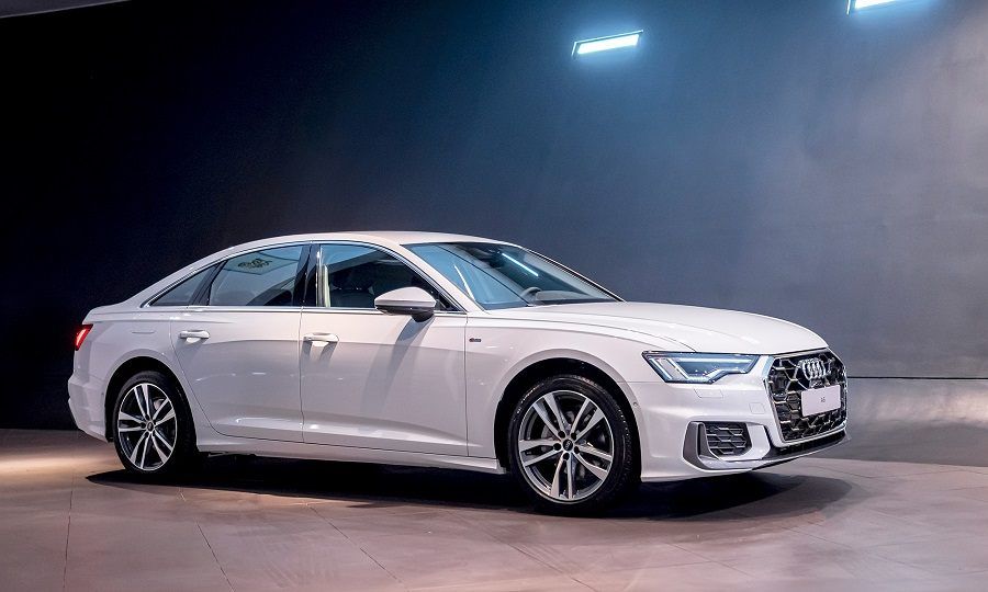 Audi A6 2025 đầu tiên về Việt Nam: Đẳng cấp nâng tầm, giá từ 2,299 tỷ